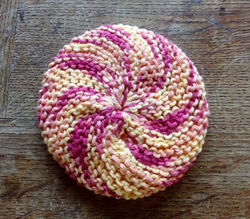 Ravelry: Tawashi Spiral Scrubbie Sponge pattern by Codi Hudnall