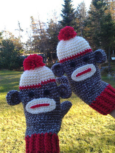 Ravelry: Ladies Sock Monkey Mittens pattern by Susan Wilkes-Baker