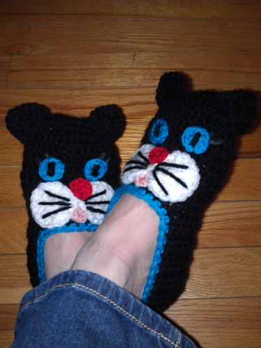 Ravelry: Ladies Cat Slippers pattern by Susan Wilkes-Baker