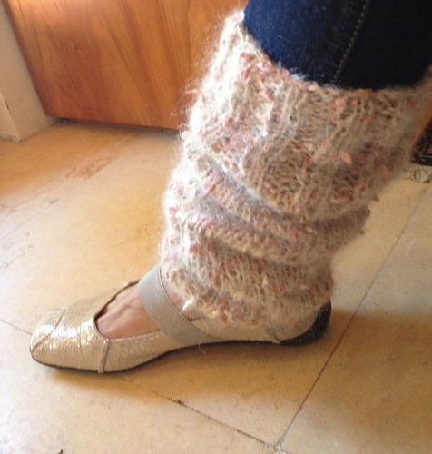 Ravelry: Fluffy Legwarmers pattern by Anet Ahern