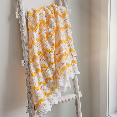Ravelry: Peaches and Cream Baby Blanket pattern by Leelee Knits