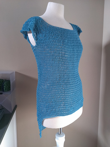 Ravelry: Drop Hem Top pattern by Aprile Mazey