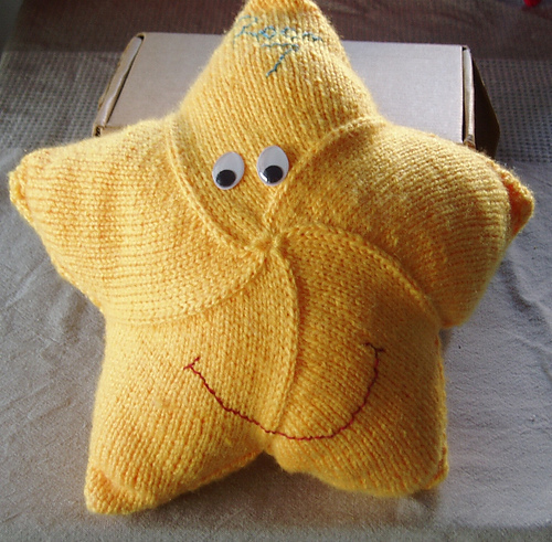 Ravelry: Super Mario Invincibility Star pattern by Rachel Murray