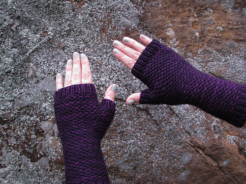 Ravelry: Kinfolk Mitts pattern by Ambah O'Brien