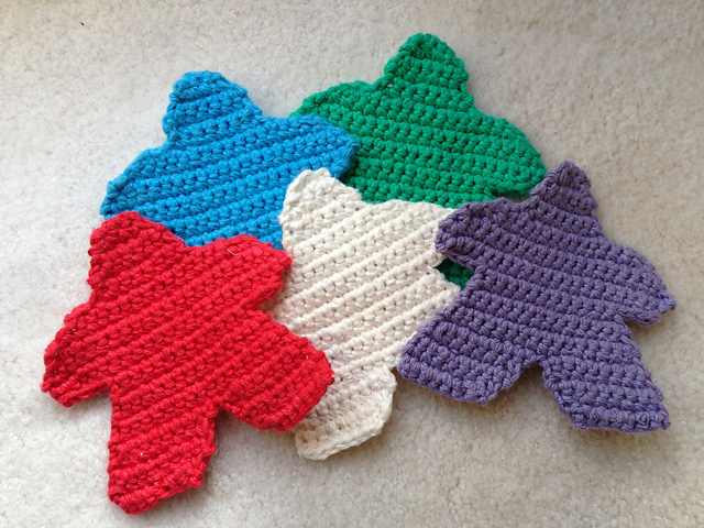 Ravelry: Meeple Coasters pattern by Ambie Valdés