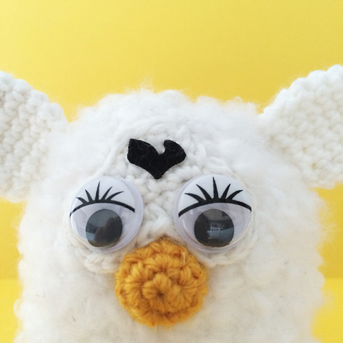 Ravelry: Amigurumi Furby pattern by Amigurumeria