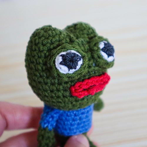 Ravelry: Pepe Meme pattern by Gabriela Krasteva