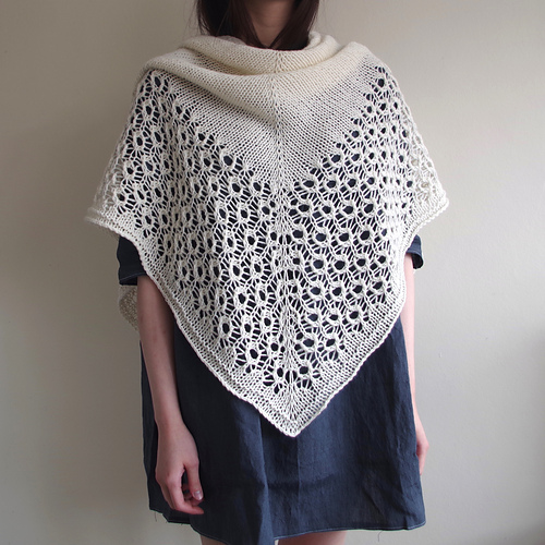 Ravelry: Big Bird's Eye pattern by amimonology