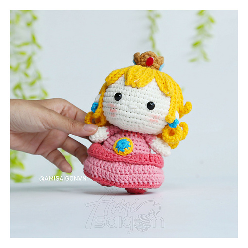 Ravelry: Princess Peach pattern by Vui Vui