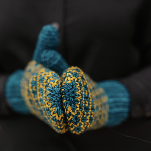Ravelry: Morse Code Mittens pattern by Anne-Michelle Phelan