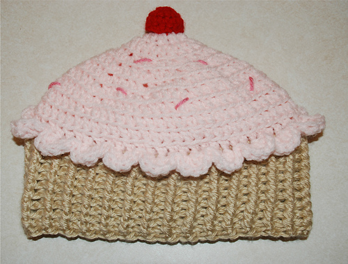 Ravelry: Cupcake hat pattern by Amy Lehman