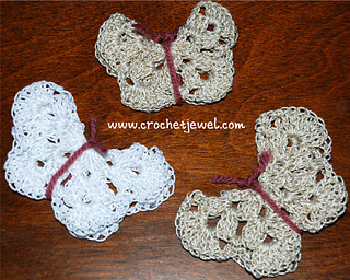 Ravelry: Butterfly Magnet pattern by Amy Lehman