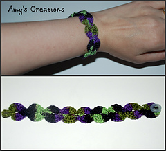 Ravelry: Shell Bracelet pattern by Amy Lehman