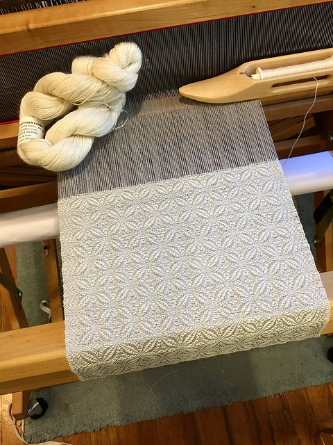 Ravelry: amygwen99's Embossed Circles Scarf