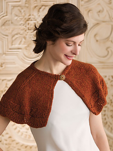 Ravelry: Scalloped Capelet pattern by Amy Polcyn