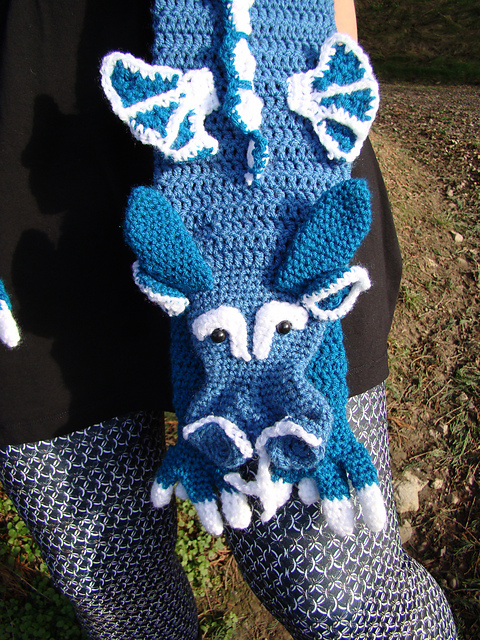 Ravelry: Dragon Scarf pattern by Pea Green Patterns