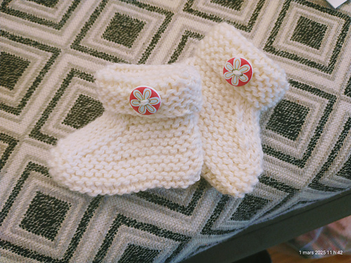Ravelry: Babbity Baby Booties pattern by marianna mel
