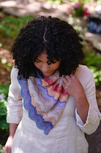 Ravelry: Turkey Tail Cowl pattern by Andrea Rangel