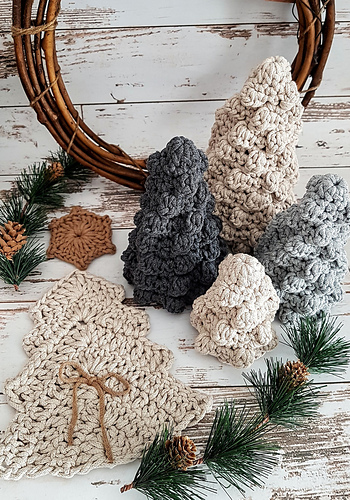 Ravelry: Christmas Bobble Tree pattern by CrochetByAnDREAM