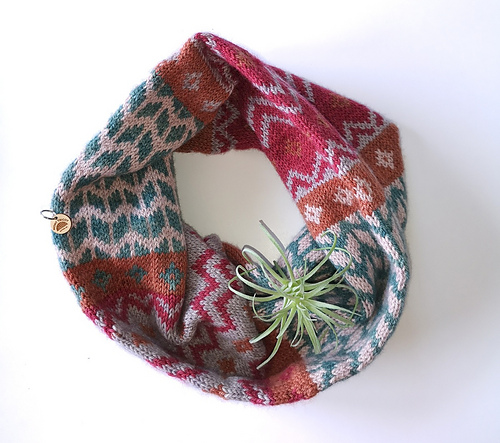 Ravelry: Yaka pattern by Andréane Boulais