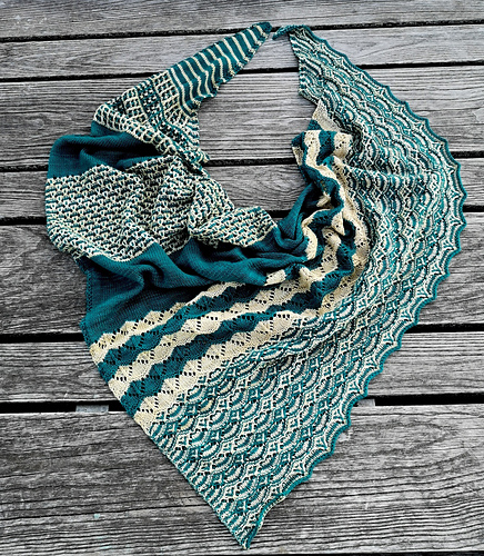 Ravelry: Naga pattern by Andréane Boulais