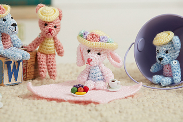 Ravelry: Pint-Sized Zoo pattern by Donna Childs