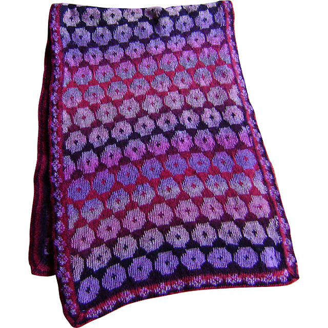 Ravelry: Large Scarf with Flowers pattern by Ane-Karin Pedersen