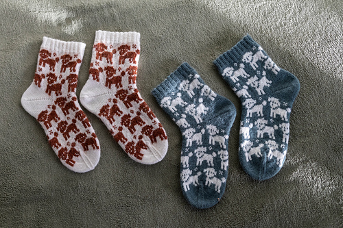 Ravelry: I do have a dog Socks pattern by Sangmi Lee