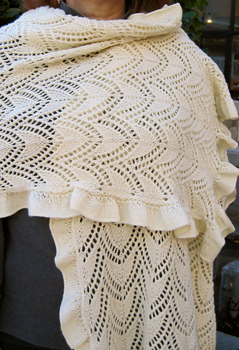 Ravelry: A Ruffled Lace Wrap pattern by Linda Lehman