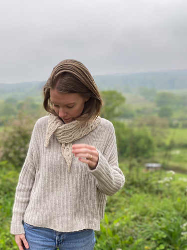 Ravelry: Meadow scarf pattern by Annabel Williams