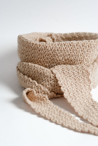 Ravelry: Nauvo scarf pattern by annebiofilia