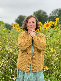 Ravelry: Chaotic Monday Cardigan pattern by Annelies Baes