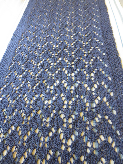 Ravelry: Table Runner pattern by Coats Design Team