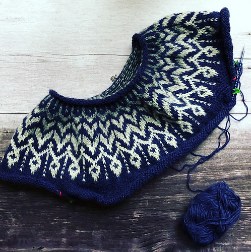 Ravelry: Dreyma pattern by Jennifer Steingass