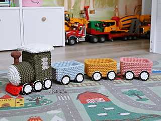 Ravelry: Crochet train pattern by Beata Sondej