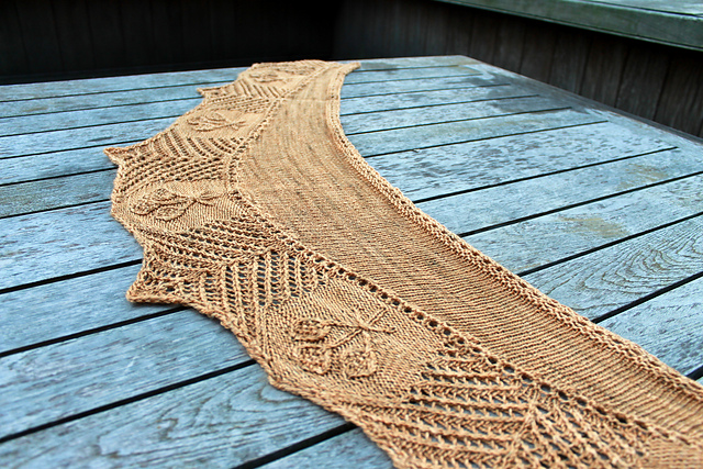 Ravelry: Seedheads Shawl pattern by Liz Capik