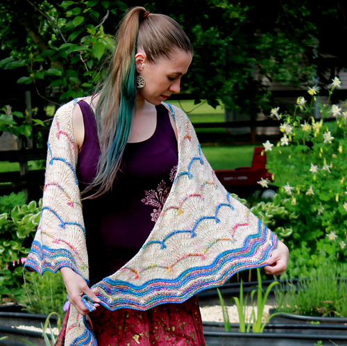 Ravelry: Spark and Flow Shawl pattern by Liz Capik