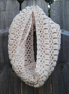 Ravelry: Lacy Cowl pattern by April Hutchinson