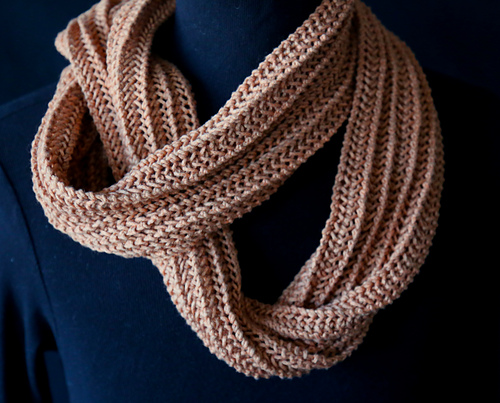 Ravelry: Endless Loop pattern by Jennifer Kent