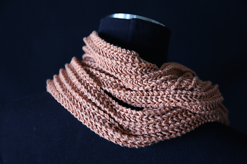 Ravelry: Endless Loop pattern by Jennifer Kent