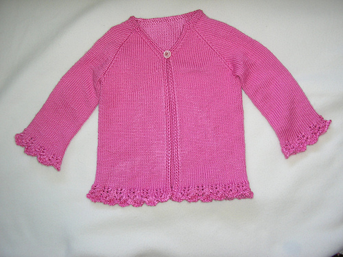 Ravelry: Pevensey Cardigan pattern by Anna Waites
