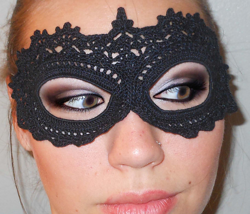 Ravelry: Crochet Lace Masquerade Mask pattern by arhoglen