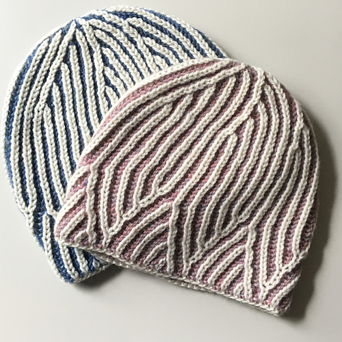 Ravelry: Triangles Brioche Hat pattern by Ariana Fiora