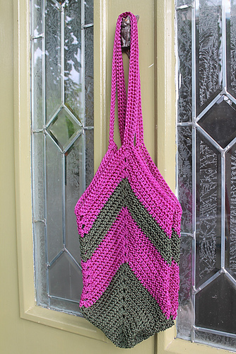 Ravelry: Solid Granny Square Bottom Bag pattern by Crochet with Clare