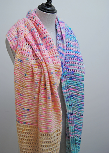 Ravelry: Moon cloud shawl pattern by Artemis Yarns