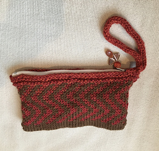 Ravelry: artistnumber91's Wedge Weave Pouch