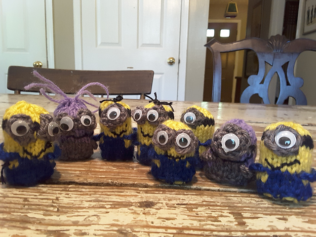 Ravelry: Minion Finger Puppet pattern by Isabelle Andréo