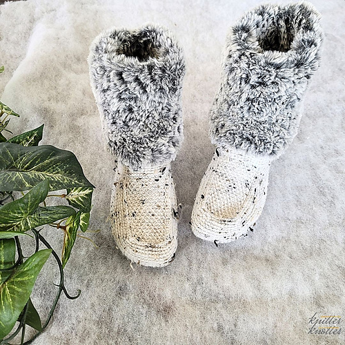Ravelry: Shweta Tunisian Slipper Boots pattern by Arunima Goel