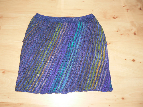 Ravelry: slanted skirt pattern by Tanja Osswald