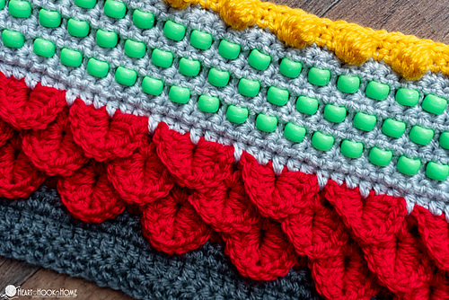 Ravelry: Twiddle Muff pattern by Ashlea Schumaker